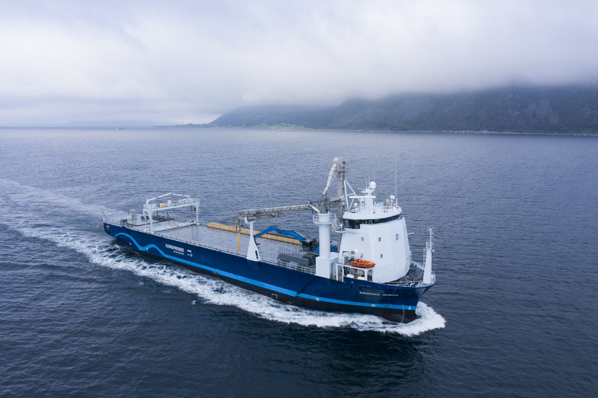 MV Baltic verbouwd tot fishfeed carrier - Piet Brouwer